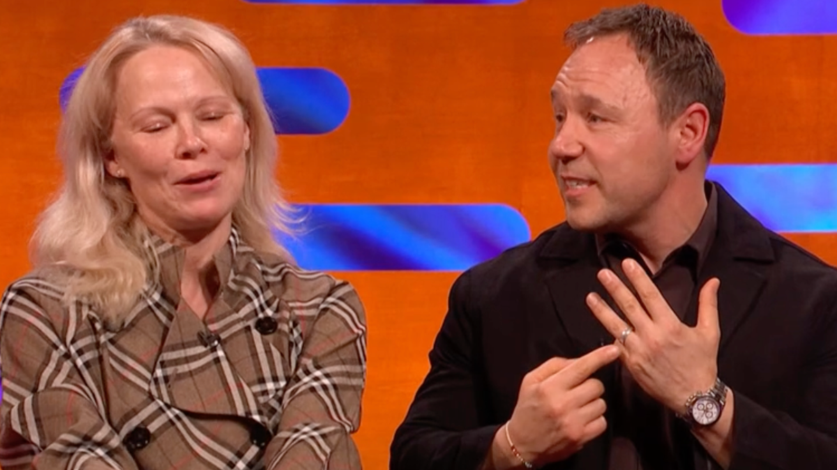 Graham Norton viewers stunned by moment Stephen Graham has to remind ...