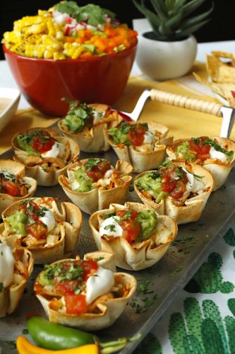 15 Festive Appetizers to Get Your Pre-Christmas Party Started Right ...