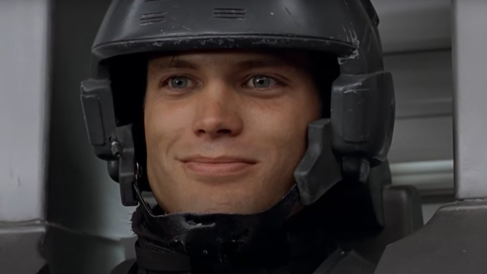 The Most Pause-Worthy Moments In Starship Troopers | Flipboard