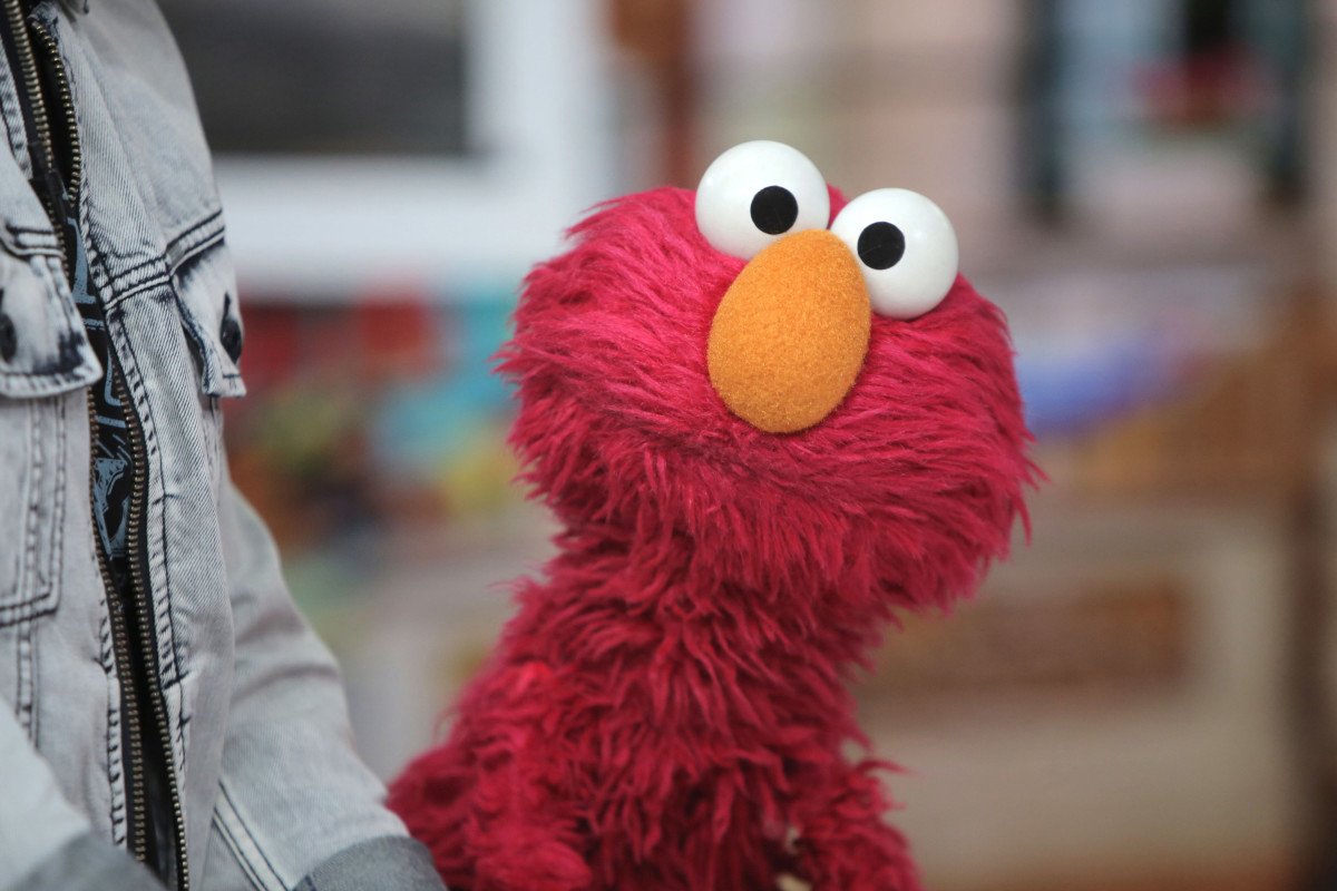 Elmo's 'Hilarious' LinkedIn Post About Getting Laid Off is Going Viral ...