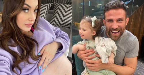Alex Reid’s fiancée Nikki Manashe gives birth to ‘miracle’ twin babies ...