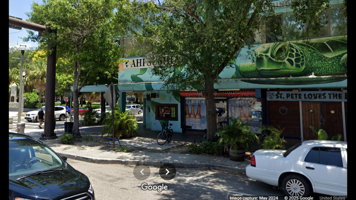 Owner fatally stabs man attacking him at sushi restaurant, Florida cops ...
