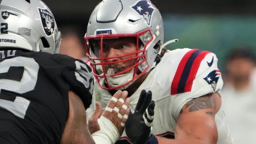 Rookie Cole Strange Seemingly Benched Early In Patriots Debut Flipboard 