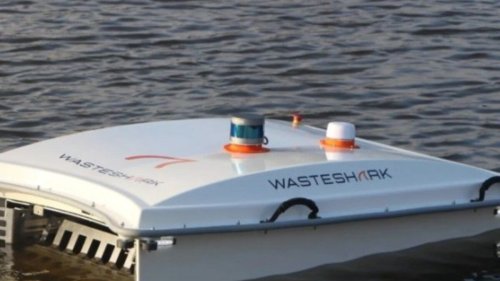 Meet WasteShark, the Floating Robot that's Gobbling Up Plastic Waste ...