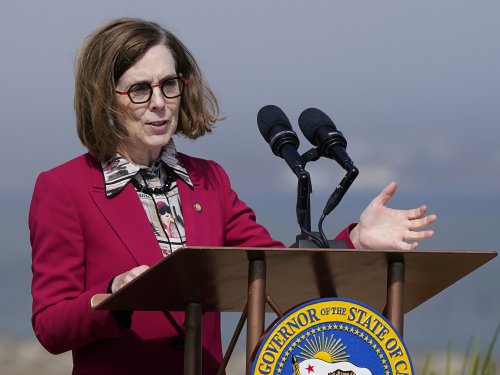 Oregon Gov. Kate Brown explains why she commuted all of her state's ... Oregon Gov. Kate Brown explains why she commuted all of her state's ...