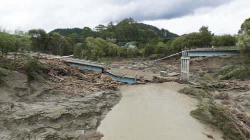 Cyclone Gabrielle: Gisborne Highway bridge a mangled wreck as residents ...