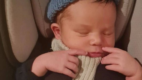 TVNZ presenter Hayley Holt shares pictures of baby joy | Flipboard