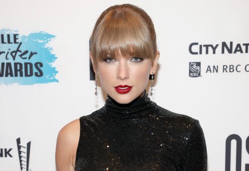 Taylor Swift Dazzles in Sequined Black Dress on the Nashville ...