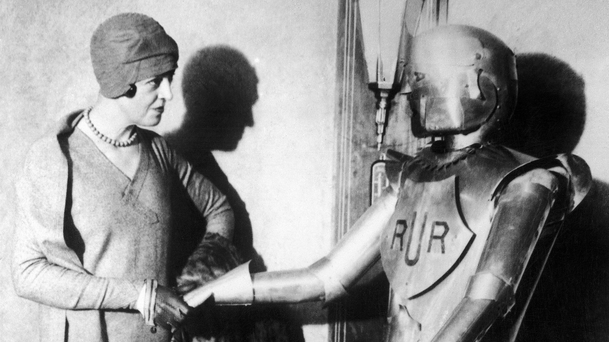 In 1928, Eric the Robot promised the robo-butler of the future | Flipboard