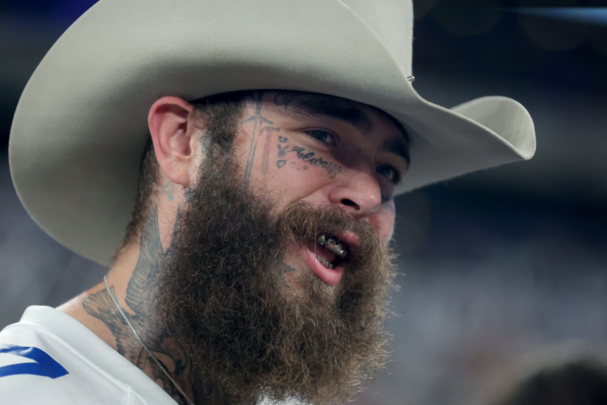 WATCH: Cowboys Fan Post Malone Leaves Hilarious 1-Word Surprise When ...