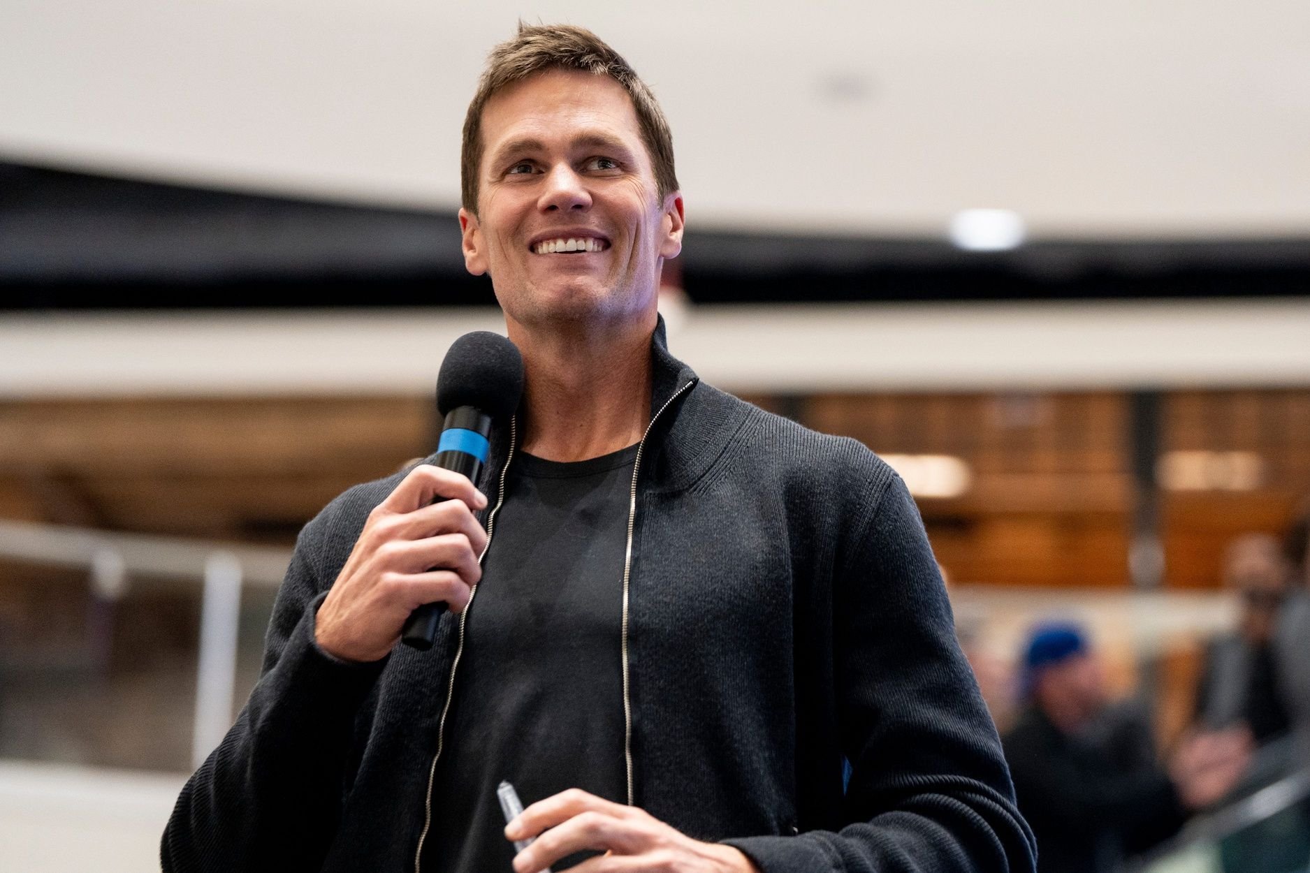 Tom Brady Shows Off His 7 Super Bowl Rings as He Fires Back at Wrexham ...