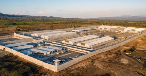 El Salvador opens one of Latin America's largest prisons | Flipboard El Salvador opens one of Latin America's largest prisons | Flipboard