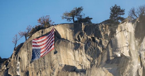 Upside-down U.S flag hung at Yosemite National Park by workers ...