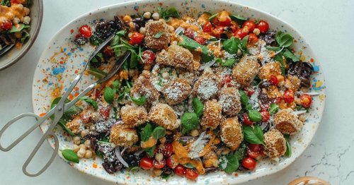 Molly Yeh makes mozzarella stick 'croutons' for a creative, crunchy ...