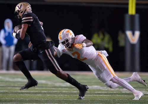 Former Vanderbilt Quarterback Mike Wright Commits to Mississippi State ...