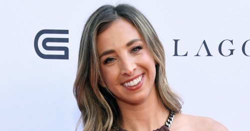 2023 SI Swimsuit Model Katie Austin Shares a Fave Look From the ...
