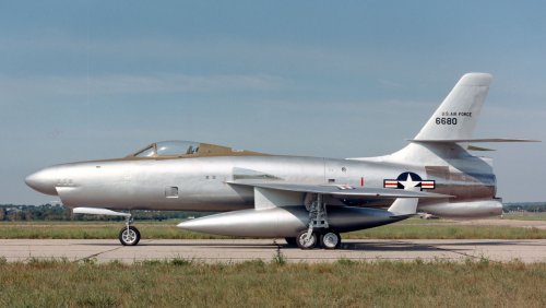 The Incredible Capabilities Of The World's First Combat Jet Fighter ...