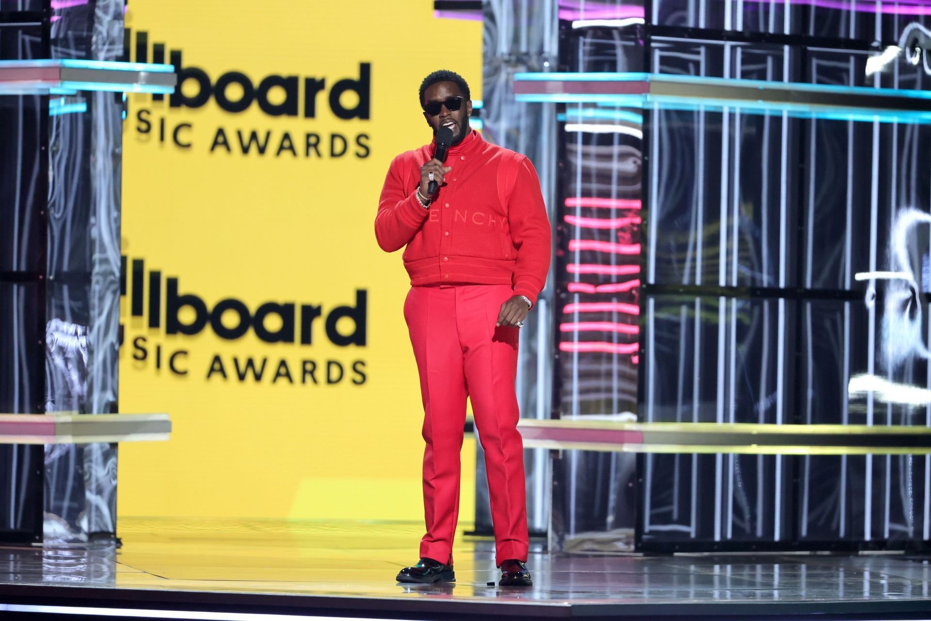 Did Joe Rogan testify in Diddy's trial? Viral courtroom video claim ...