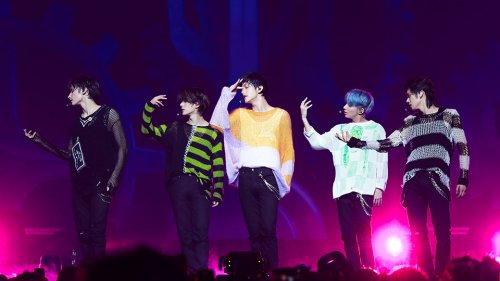 TXT Setlist & Concert Review: TOMORROW X TOGETHER’s Fantasy-Filled ...