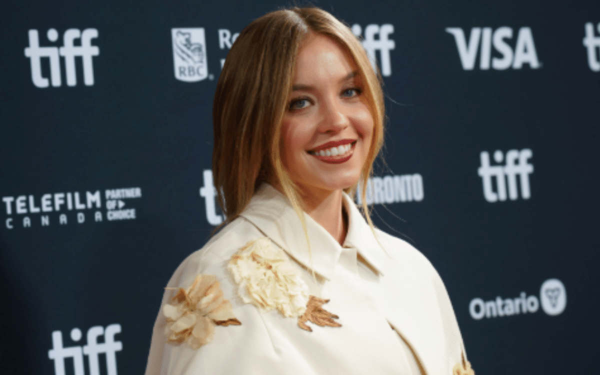 Who knew America’s sweetheart, Sydney Sweeney, made classic cars cool ...