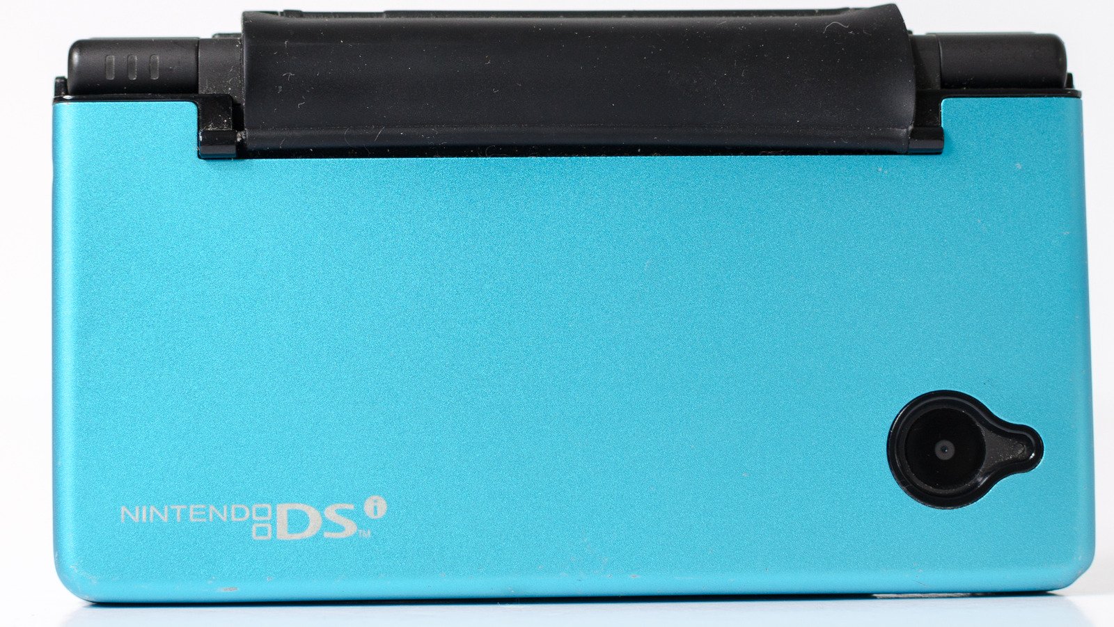 The Original Nintendo Dsi Prototype Included Two Ds Cartridge Slots ...