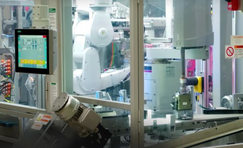 Meet Daisy, Apple's iPhone Disassembling and Recycling Robot | Flipboard