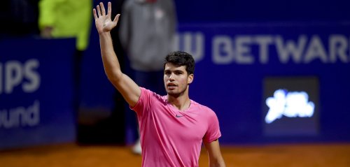 Carlos Alcaraz reunites with junior circuit friends in Buenos Aires ...