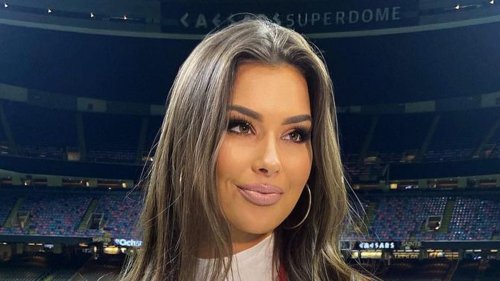 Aileen Hnatiuk dubbed ‘hottest woman alive’ as NFL reporter wows in ...