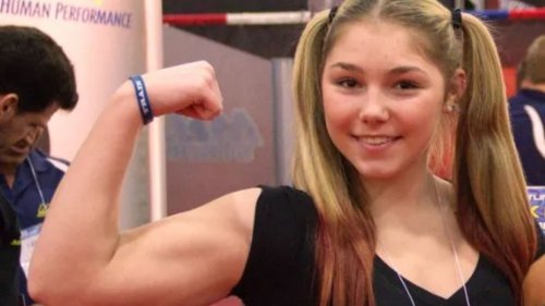World's strongest girl competed against adult bodybuilders now ... World's strongest girl competed against adult bodybuilders now ...
