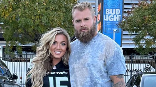 Meet Chris Streveler's girlfriend, travel fan who dated Jets QB's ex ...