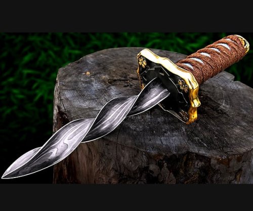 Forging a Forbidden Japanese Tri-Dagger | Flipboard