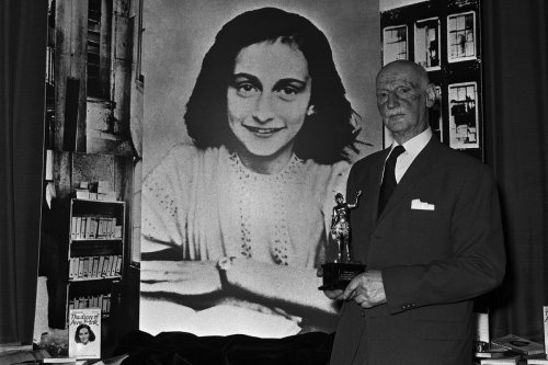 Graphic Novel Version Of Anne Frank Diary Removed By Florida School Flipboard