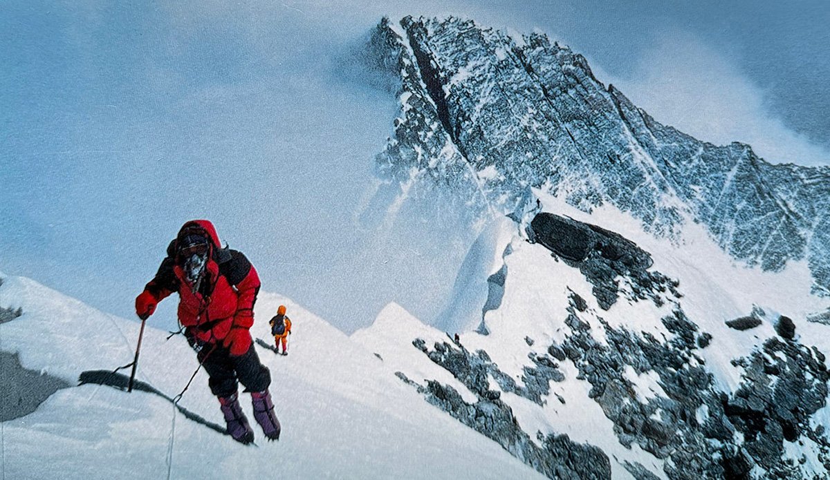 Adventure Writer Jon Krakauer Resurfaces to Defend His Book 'Into Thin ...