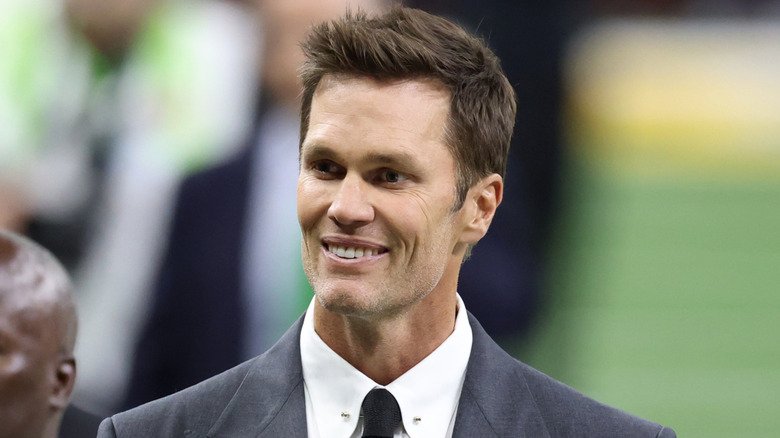 Plastic Surgeon Tells Us Why Tom Brady's Face Looked So Different At ...
