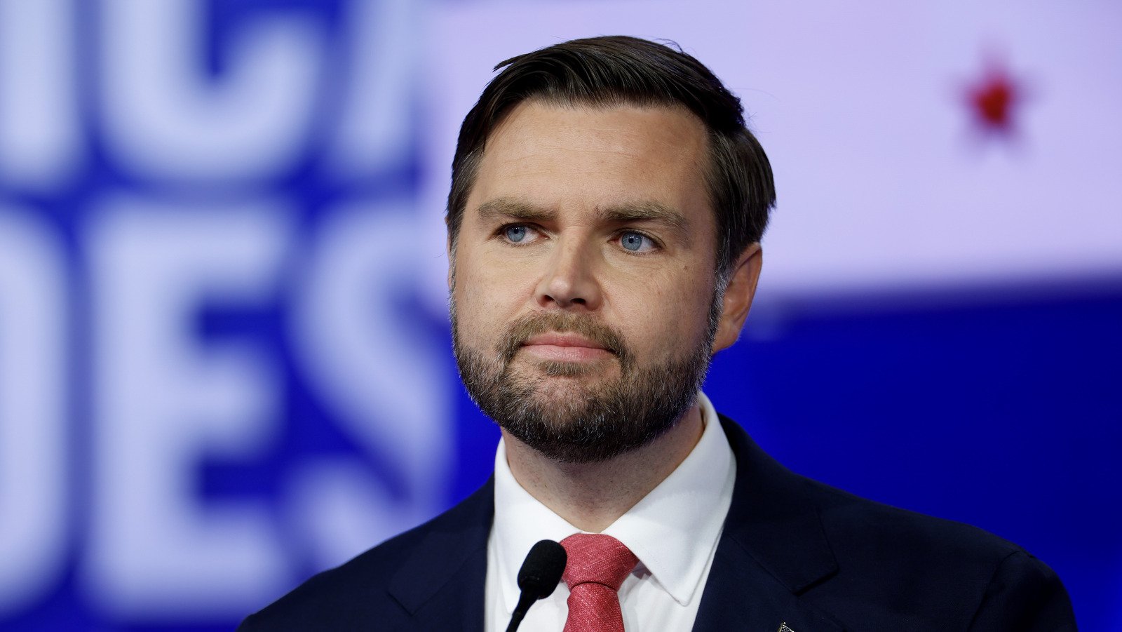 JD Vance Looks Wildly Different Without His Beard | Flipboard