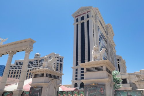 Inside Caesars Palace: The Las Vegas Strip’s Iconically Imperial Roman ...