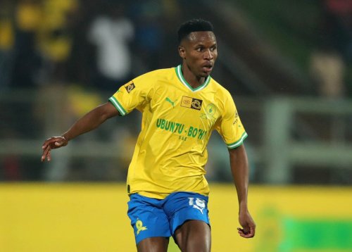 Kasi soccer skills: Mamelodi Sundowns' Teko Modise flava skills [video ...