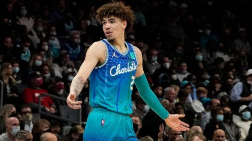 Forced to Apologize for LaMelo Ball’s Ugly Act, Hornets Coach Reveals ...