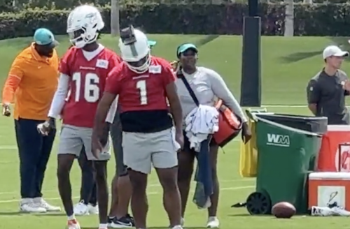 Fans Are Laughing At Tua Tagovailoa's Bizarre Practice Helmet | Flipboard