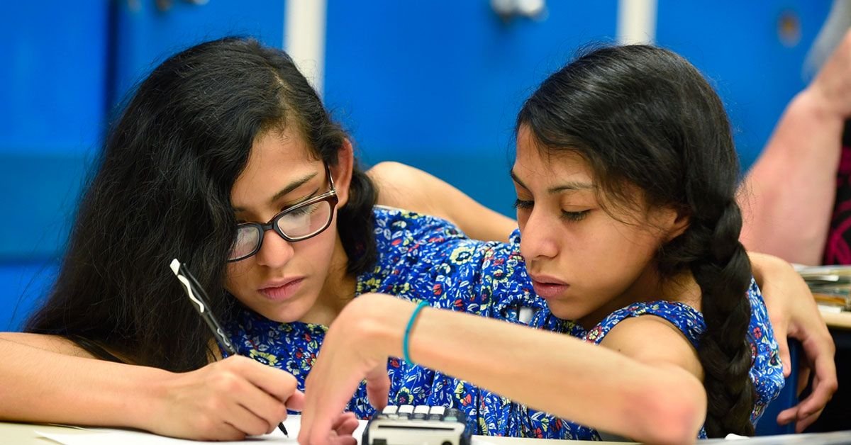 Here's What Happened To Conjoined Twins Abby And Brittany From TLC ...