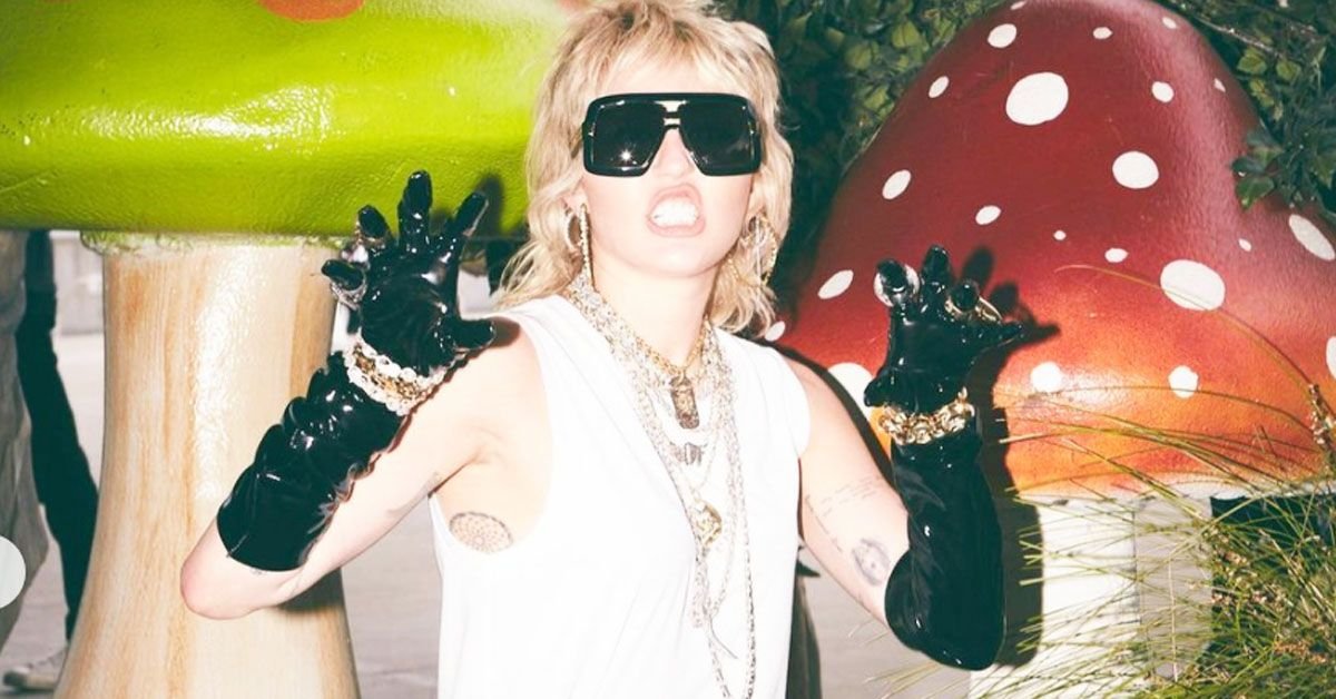 Twitter Explains 'Disney Knees' And Why Miley Cyrus Has Them | Flipboard