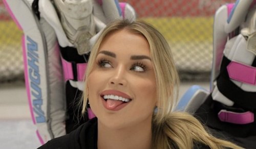 Stunning Female Hockey Goalie Mikayla Demaiter Announces “She’s Back ...