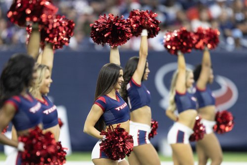 Best of NFL cheerleaders during the 2022 regular season | Flipboard