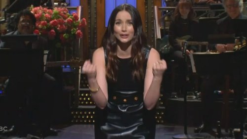 Ana de Armas Opens Up About Learning English From ‘Friends’ During ‘SNL ...