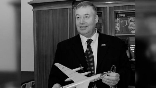 Russian Aviation Expert Dies ‘After Falling Down Several Flights of ...