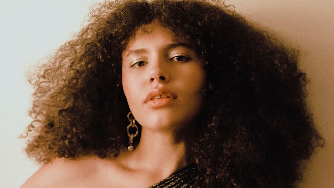 Definition and Soft-to-Touch Spirals—Shop the Best Mousse for Curly ...