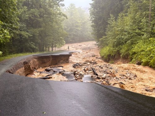 Mudslide, flooding, downed power lines close roads in Windsor and ... Mudslide, flooding, downed power lines close roads in Windsor and ...