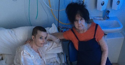Lauren Harries Put Into Induced Coma After Seizure Flipboard