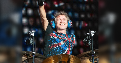 Def Leppard Drummer Rick Allen Assaulted Outside Hotel By Teenager ...
