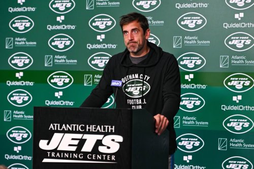 Aaron Rodgers Gives Terse Response To Adrian Amos After He Signs With